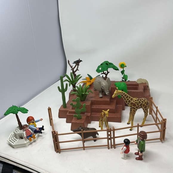 Playmobil | Toys | Playmobil Zoo Animals Elephant Giraffe Plants ...